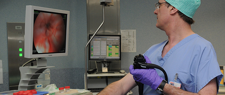 La coloscopie, incontournable pour diagnostiquer un cancer du côlon ...